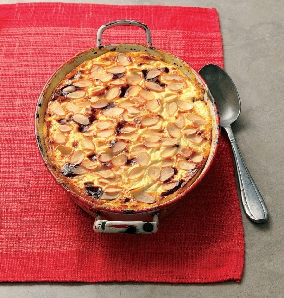 South African Bobotie recipe - Traditional dish of curried minced meat