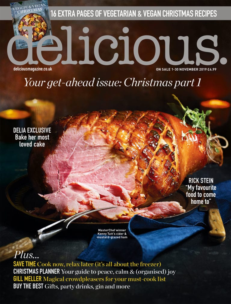 Tuna and avocado inside-out maki (uramaki) | delicious. magazine