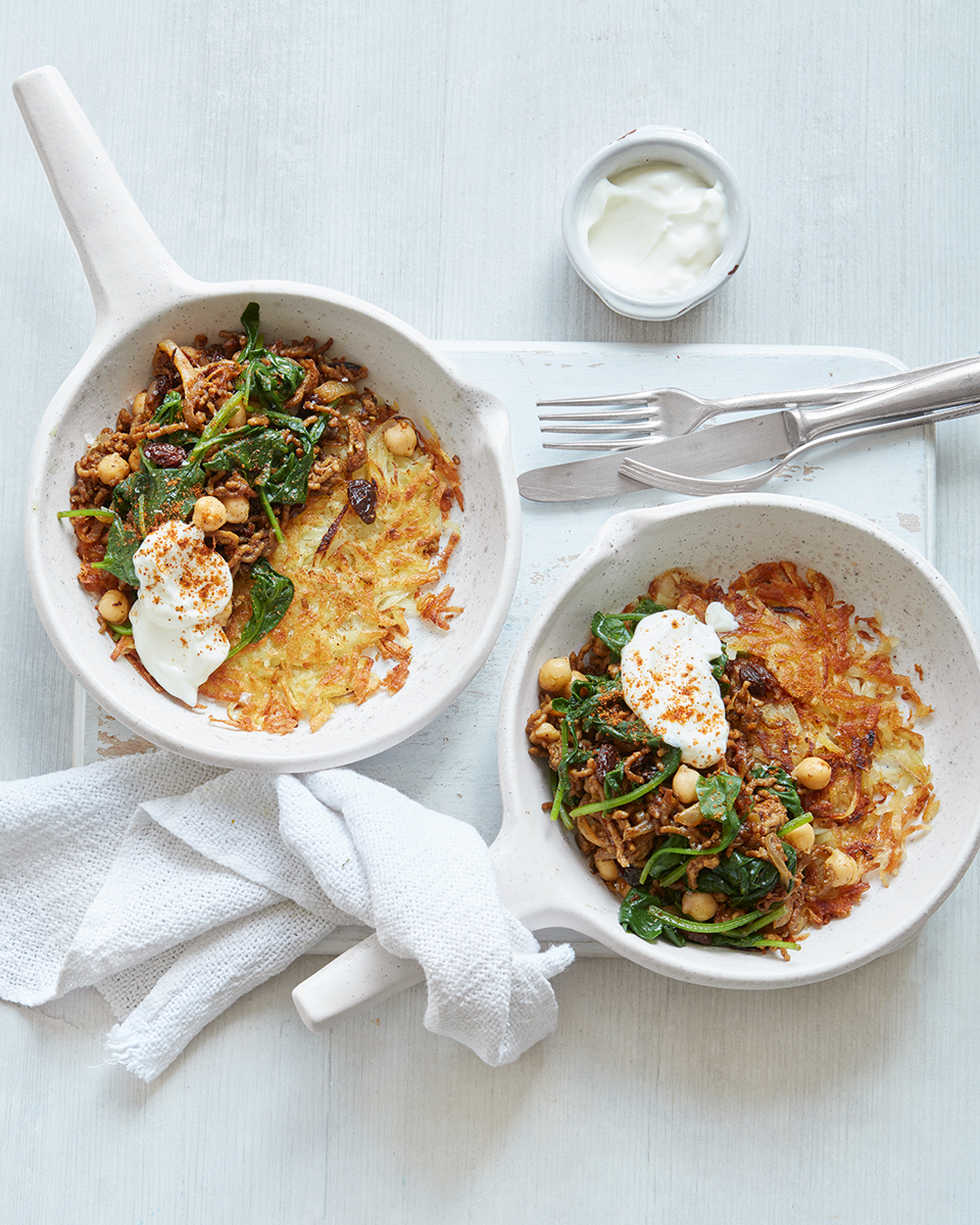 Pan rösti with spiced lamb, spinach and chickpeas - delicious. magazine