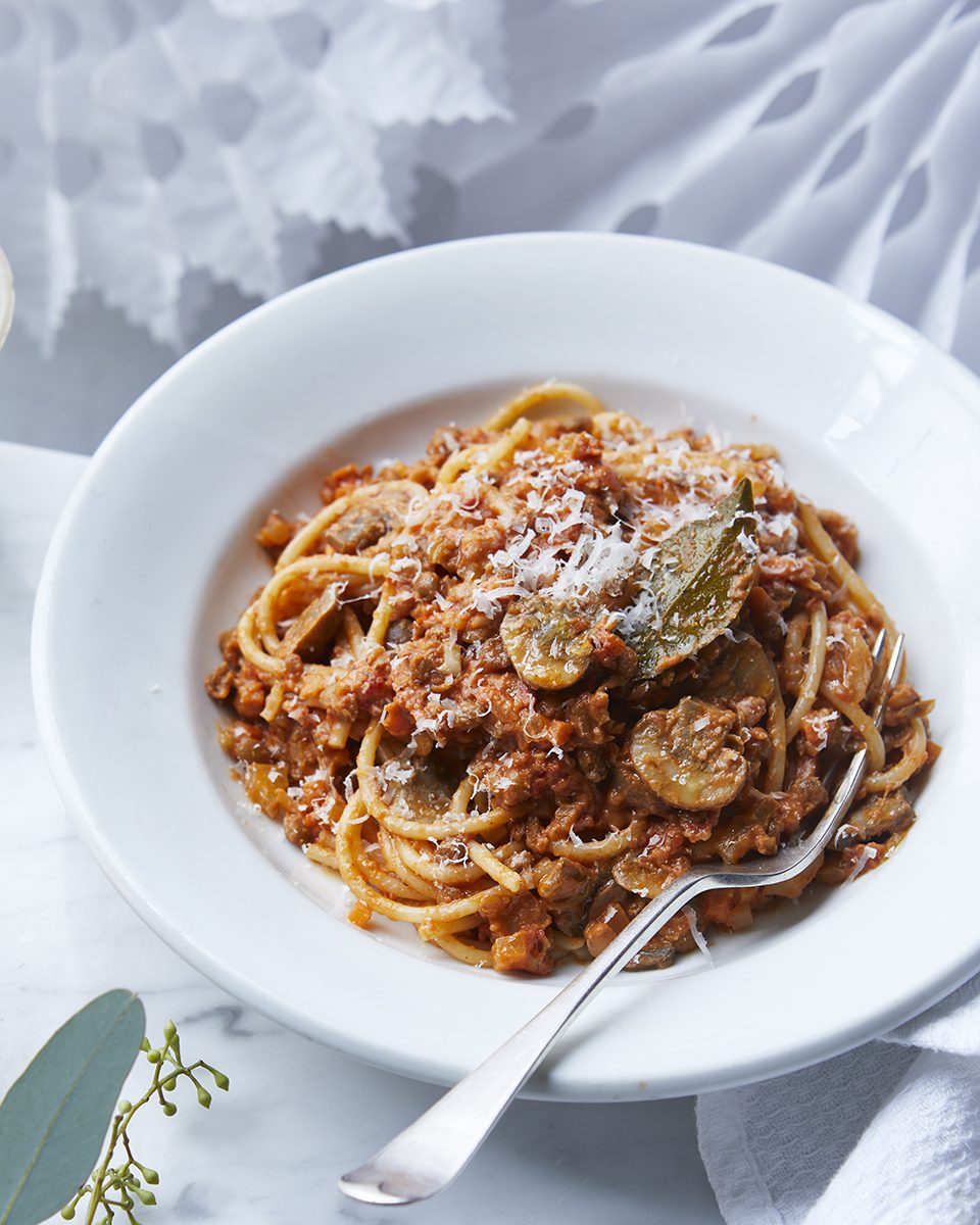Lentil and mushroom ragù with spaghetti - delicious. magazine