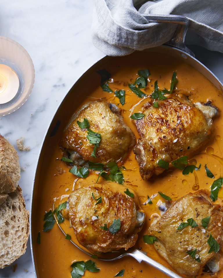 Chicken, garlic and red pepper stew - delicious. magazine