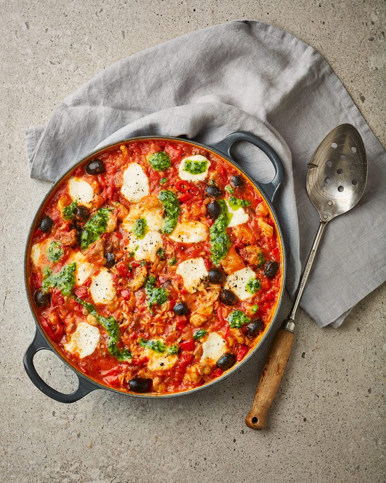 Chicken rice with tomato, basil and mozzarella