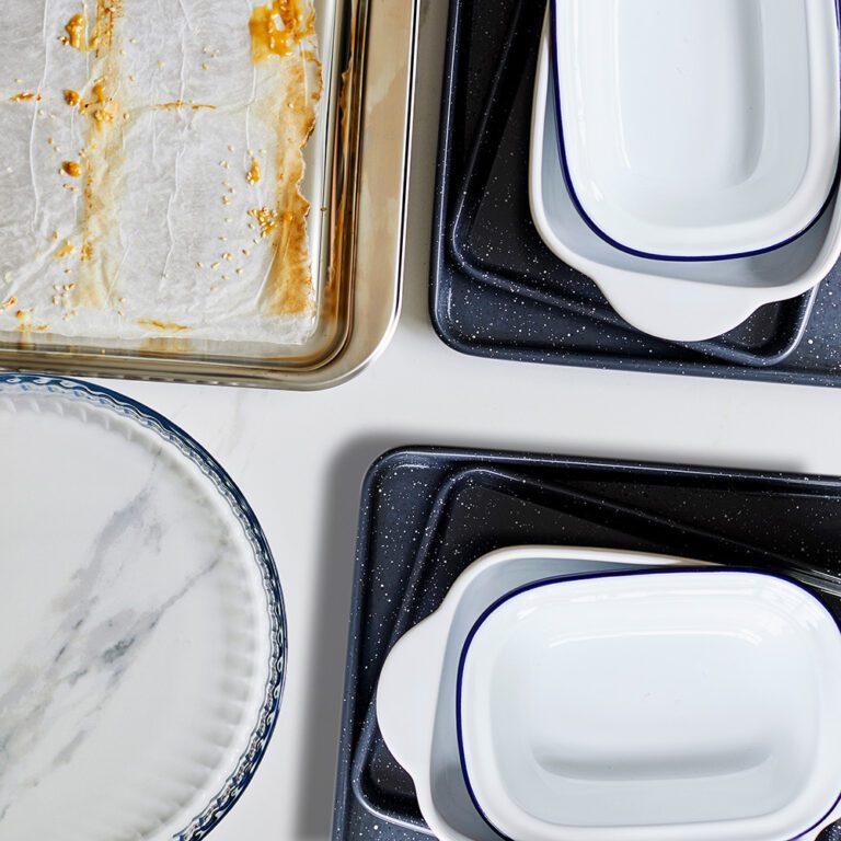 Metal, ceramic, glass, enamel: What type of bakeware is best ...